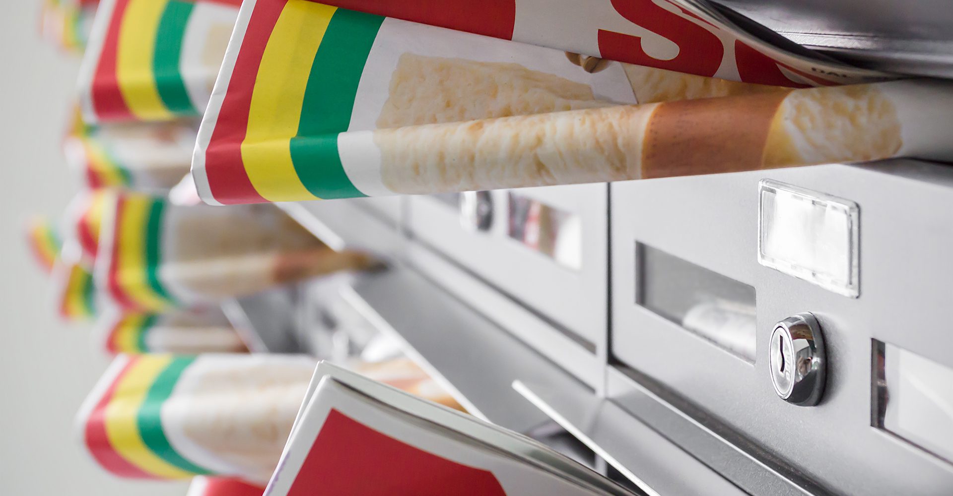 The Benefits of Marketing Through Mailers | Zapco Paper